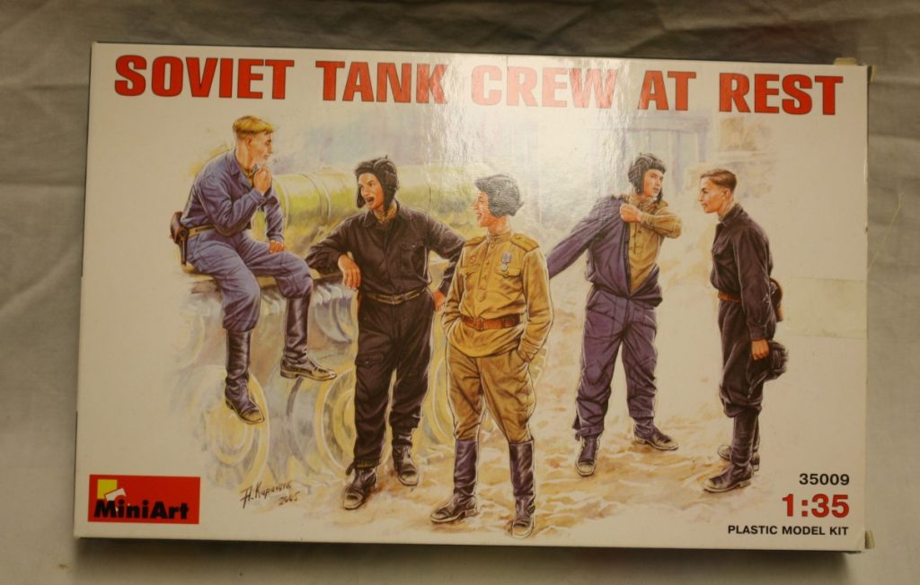 Soviet tank crew at rest – WW2 Militaria, Scale-models, Books, etc.