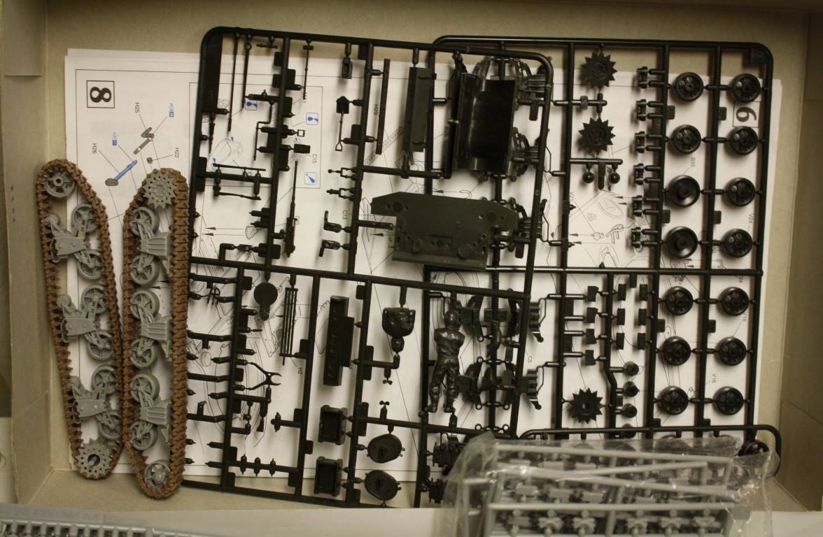 SPARE PARTS !!!! Sherman M4A1 75mm early version – WW2 Militaria, Scale ...