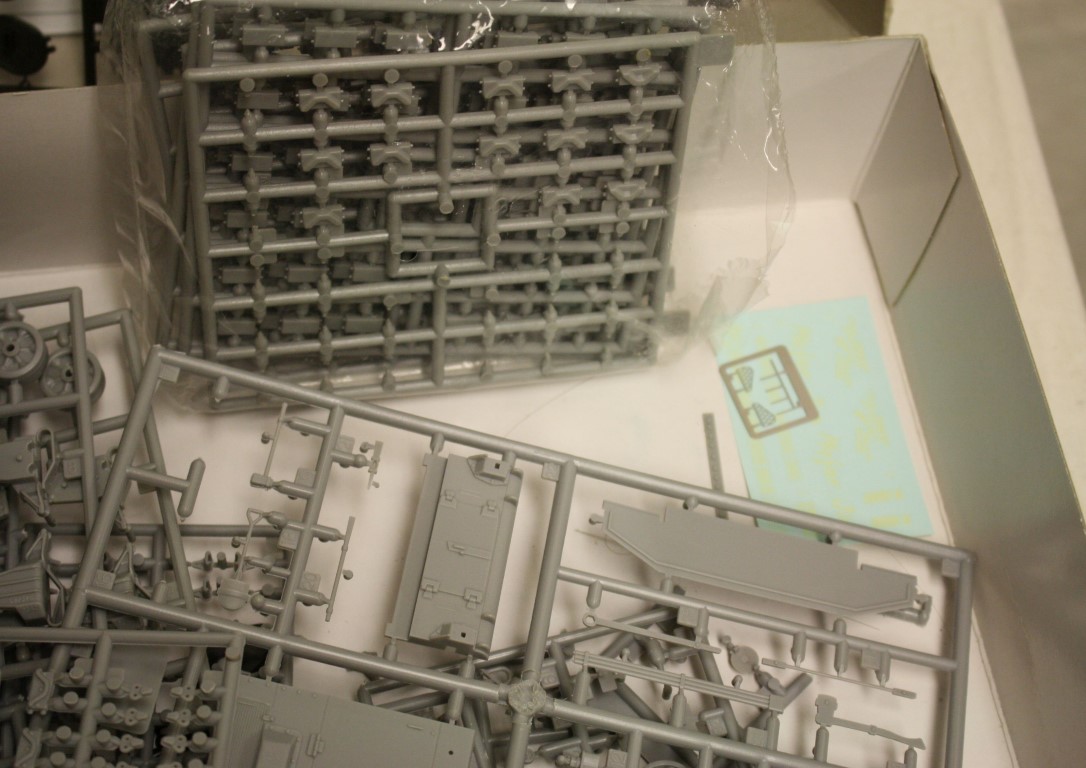 SPARE PARTS !!!! Sherman M4A1 75mm early version – WW2 Militaria, Scale ...